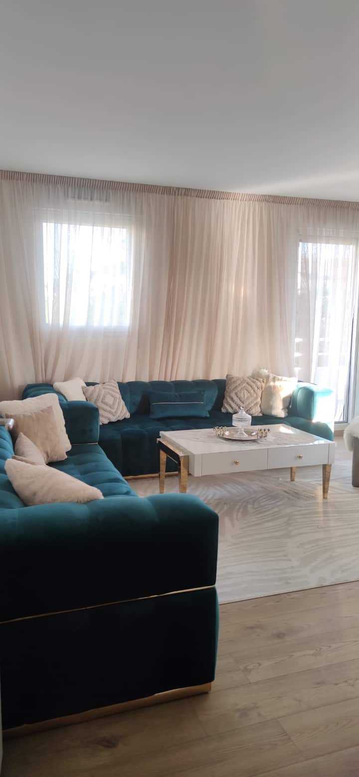 Perle Rare En Deux Chambres - Achères