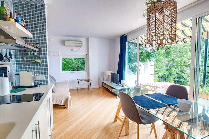 Sea View Terrace And Pool Apt Close To Center - Torremolinos