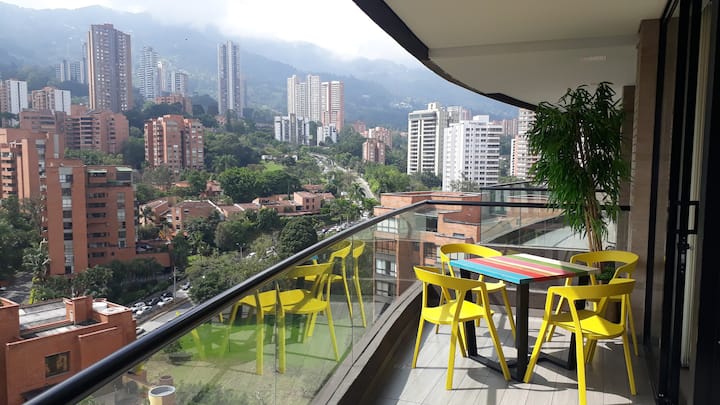 Spr Balcony/modern View/ac 2 Bdrm 2 Bth/el Poblado - Medellín