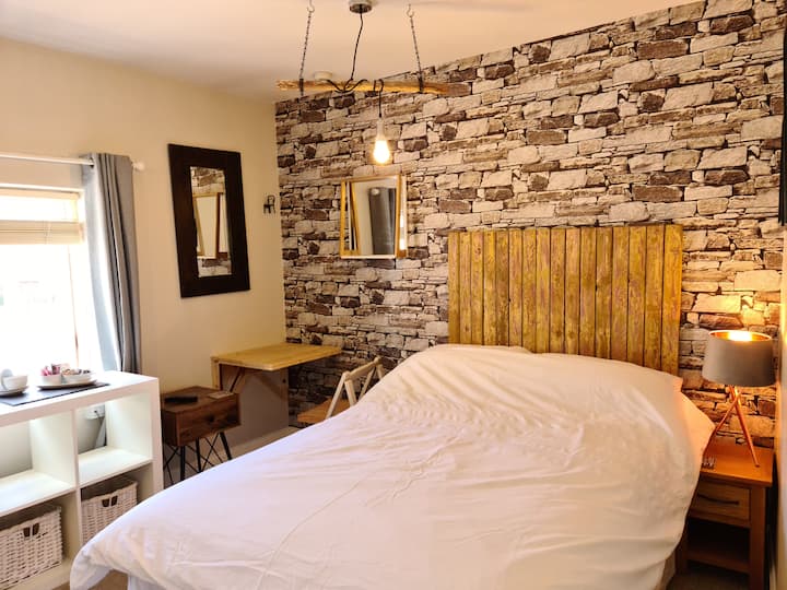 The Willow Studio @ The Pheasant (1.2 Ironbridge) - Bridgnorth