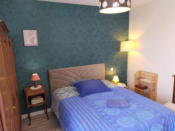 Chambre Et Petit Déjeuner Chez L'habitant - Sées