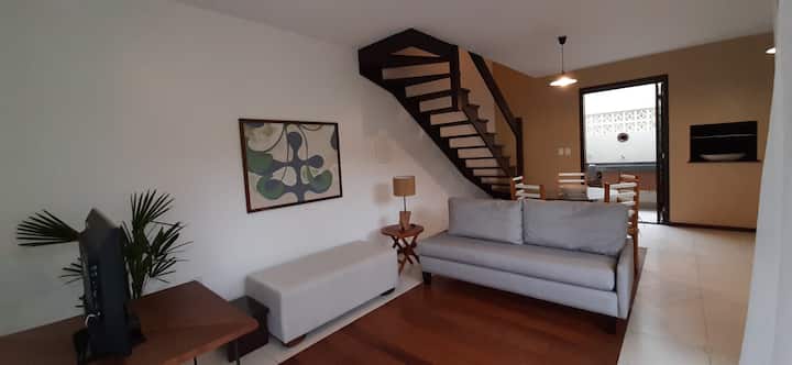 Casa Com Duas Suítes- Morrinhos, Próxima A Praia - Garopaba