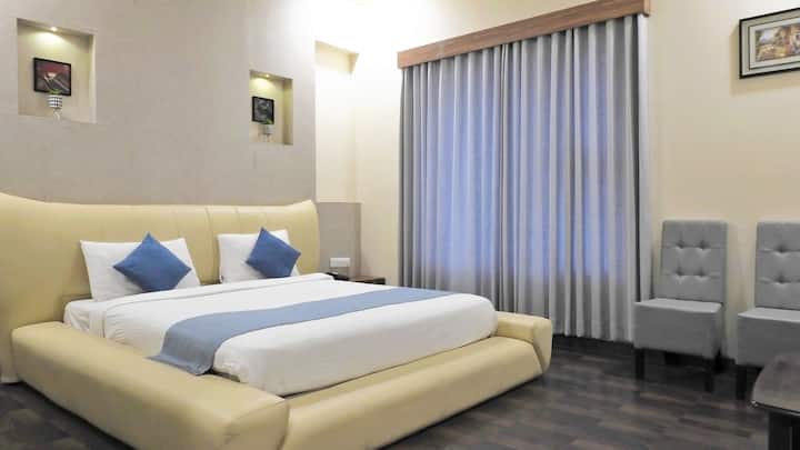 Hotel Sai Miracle - Super Deluxe Room - Shirdi