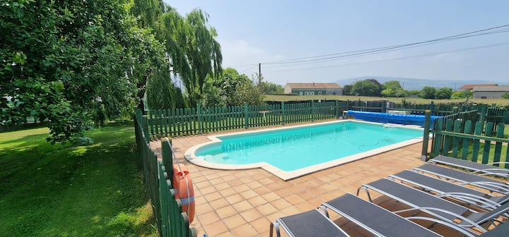 Villa Dalias - Avec Piscine Privée, Aire De Jeux - Asturias