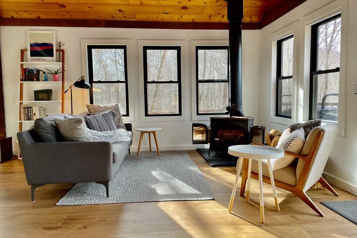 Secluded And Private Catskills Cabin With A View - Roxbury, NY