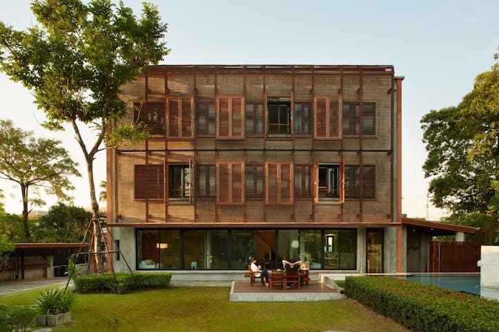 Modern Villa, Private Pool! Spacious & Luxurious - Bangkok