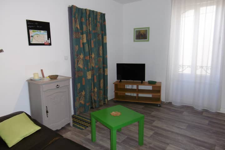 F2 Avec Cour/jardin - Vichy