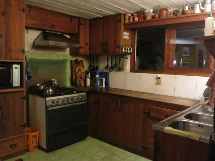 Amplia Y Luminosa, El Mejor Ambiente Y Ubicación - Montevideo