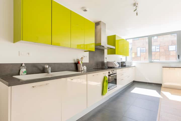 Appartement Cosy Et Atypique - Terrasse & Parking - Bordeaux