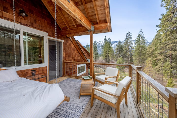 Wooded Retreat Guesthouse On 5 Ac Yet Within 3min Of Downtown Leavenworth! - Leavenworth, WA