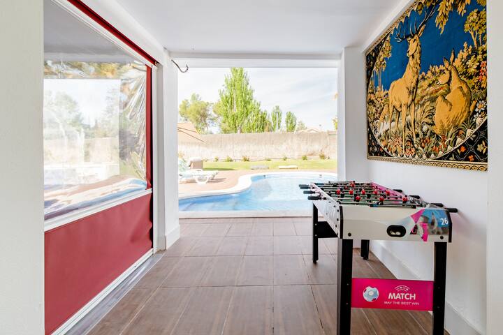 Hab De 3 Camas En Casa Con Piscinajacuzzi Enmadrid - San Sebastián de los Reyes