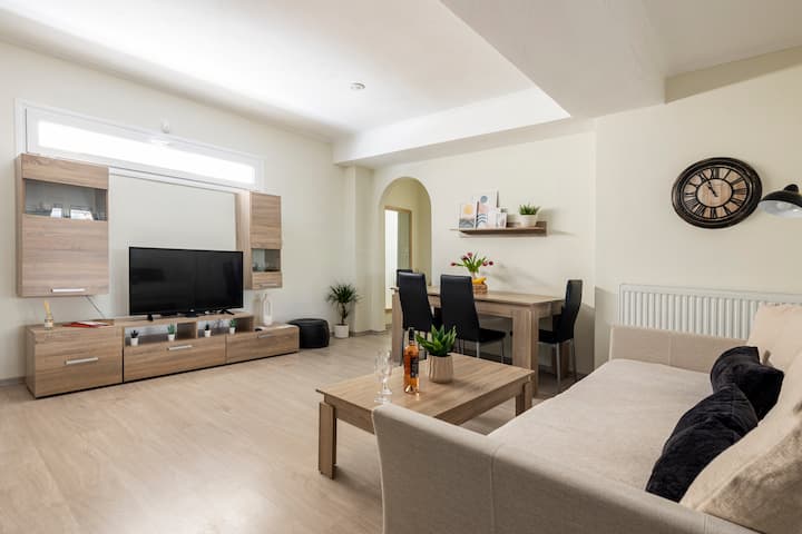 Triptolemus Stay Inn,elevsis,gr/3' From The Center - Элевсин