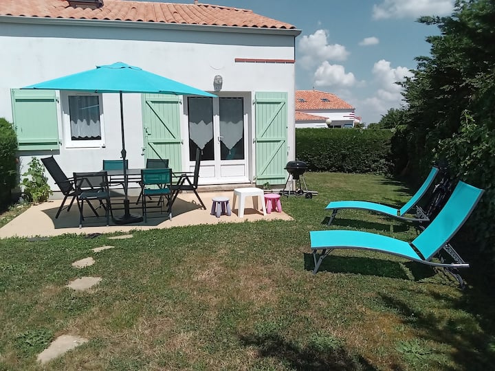 Maison De Location Vacance Avec Piscine Collective - La Faute-sur-Mer