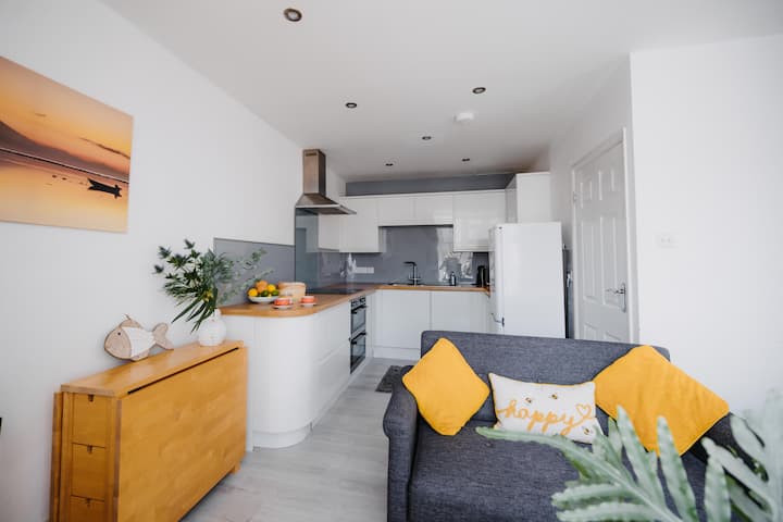 No.45 // 3 Double Bedrooms // 170 Metres To Beach - Newquay