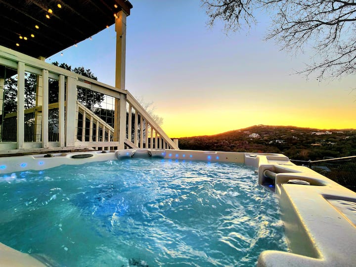 Lake Austin Cliffside Cabin W/hot Tub Close To Dt - West Lake Hills, TX