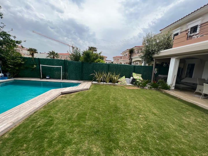 Alaçatı çArşıda, öZel Havuzlu 4 Odalı Villa - Alaçatı