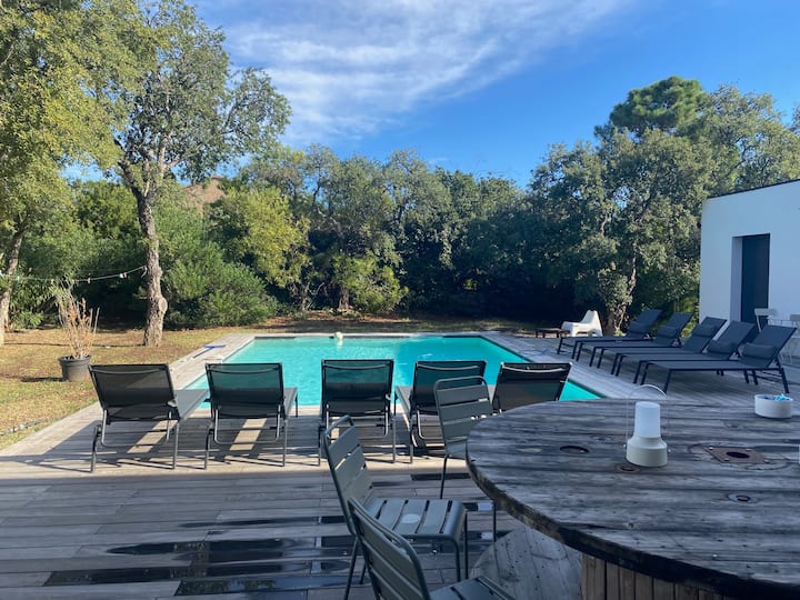 Villa "Mare" 14 Personnes, Piscine, Plage à 300m - Korsika