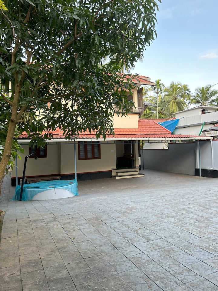 Saaketh Holiday Home(first Floor) - Kozhikode