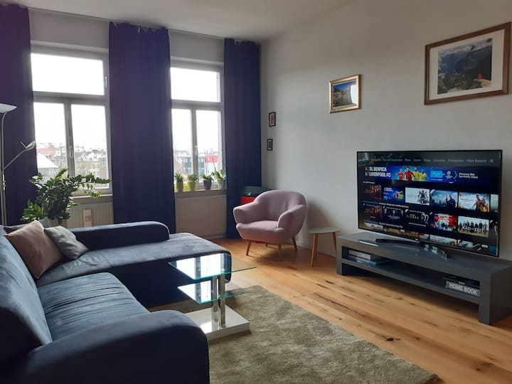 Altbauwohnung 4zimmer 120m² Direkt Hinter Der Burg - Nürnberg