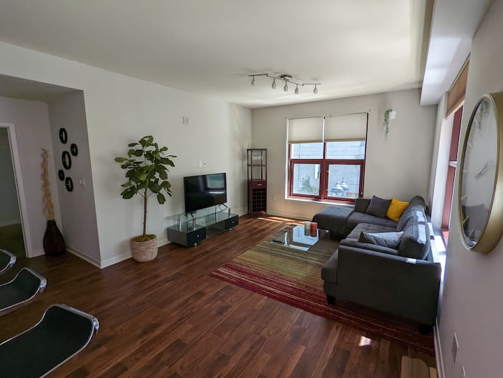 Condo 2 Blocks From All The Action - Coronado Island, CA