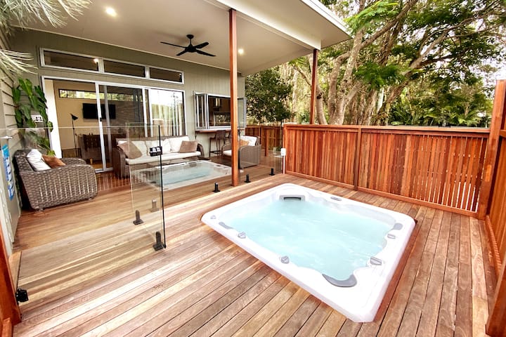 Beach House With Spa Among The Trees Coolum Beach - Coolum Beach