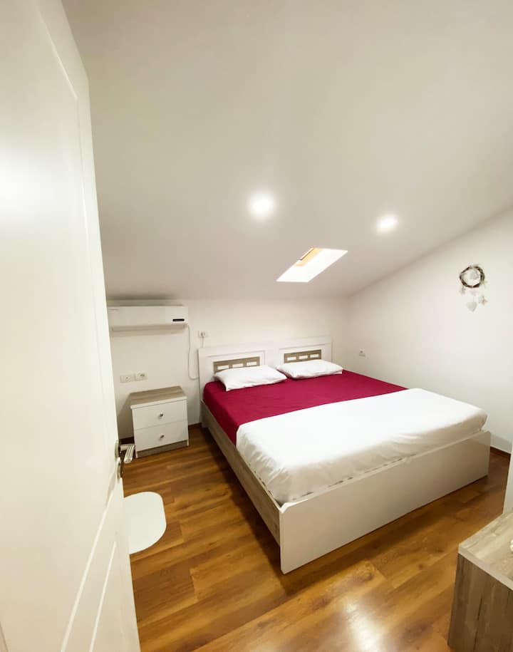 Himaj Room H01 - Distrito de Berat