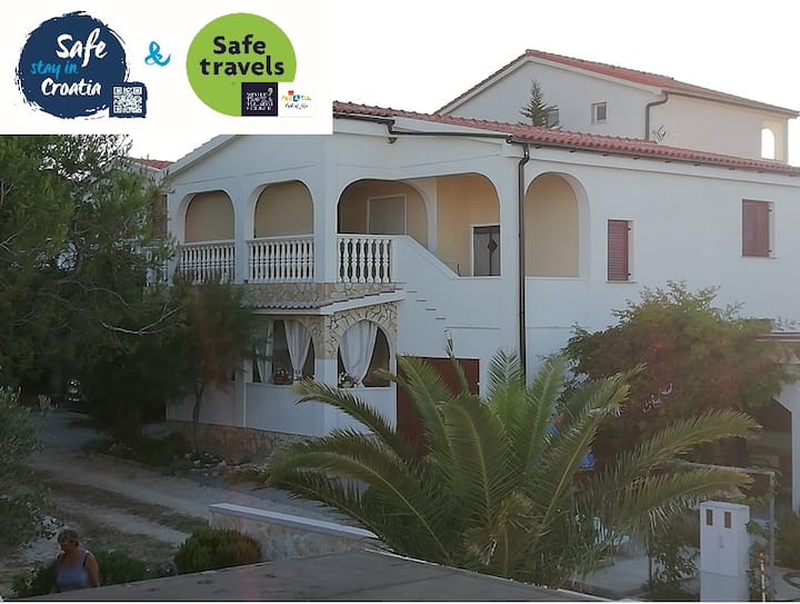 Apartmani Kusak I - Vir