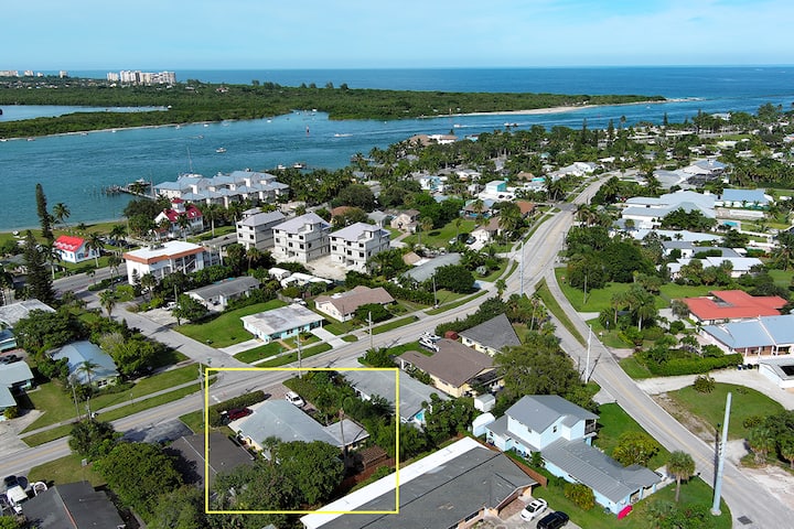 Island Cottage A - Fort Pierce, FL