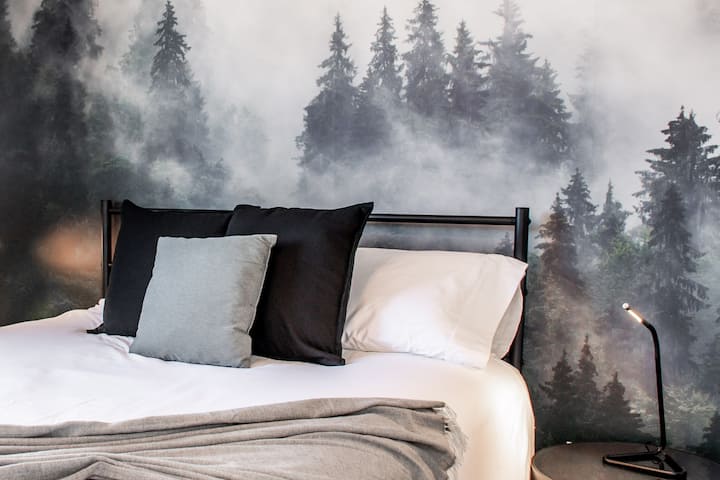 Peaceful 4 Bedroom House With A/c ✦Close To Wem✦ - Edmonton, Canada