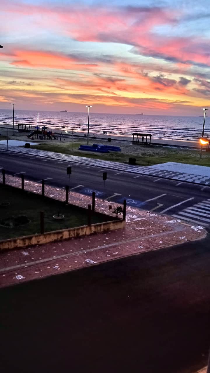 Vista Privilegiada Para O Mar - 2 Dormitórios - Tramandaí