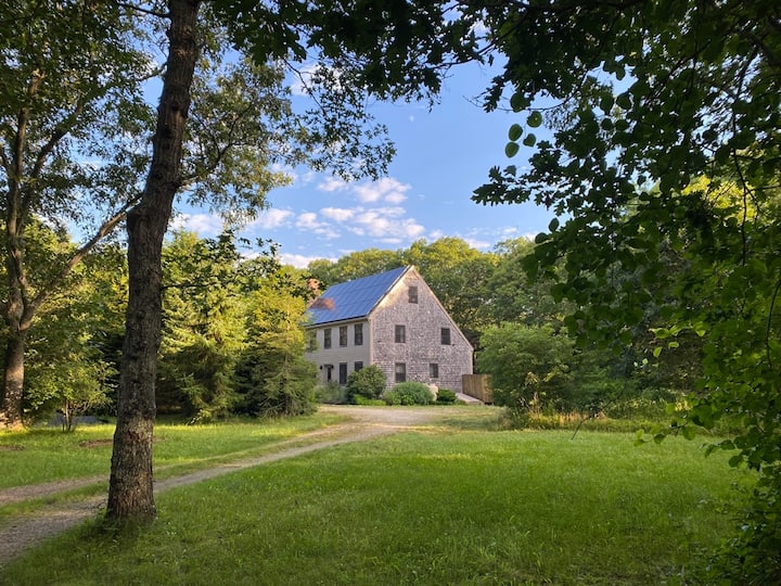 Gorgeous Edgartown Homestead:enclosed Pet Yard A/c - Martha's Vineyard, MA