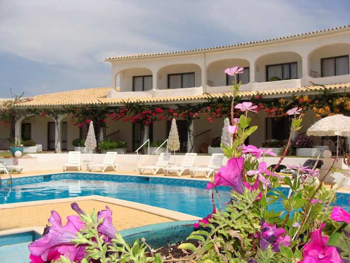 Flor Do Vale, First Floor Apartment - Guia