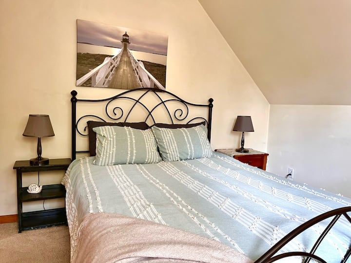 Cute Private Suite In Vineyard Haven! - Oak Bluffs, MA
