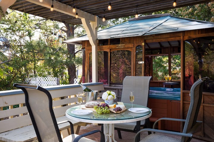 Hot Tub, Trampoline /Large Family Space, Yosemite - Groveland, CA