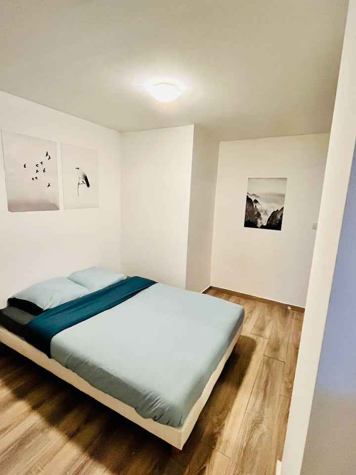 Cozy Apartment W/ Balcony Near Geneva & Tram - Gaillard