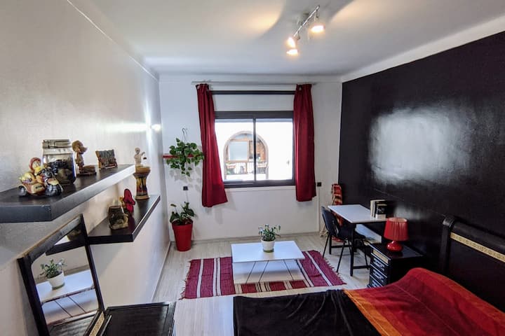 Spacious Room / 1min To Tramway And Public Trans - Rabat