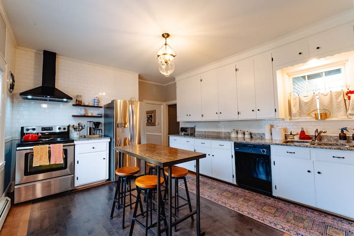 Charming Biddeford Home - Biddeford, ME