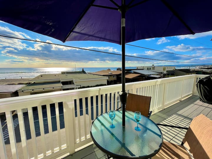 Large Ocean View Home On Private Beach 623 - Capitola, CA