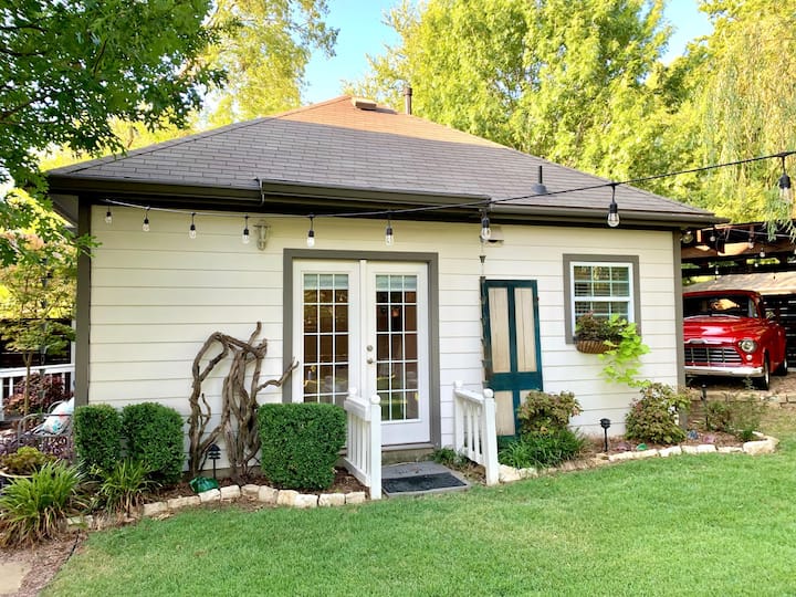 Historic District Oasis - McKinney, TX