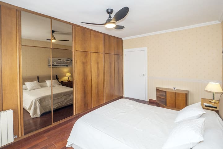 Espacioso Apartament Centro De Pineda. - Pineda de Mar