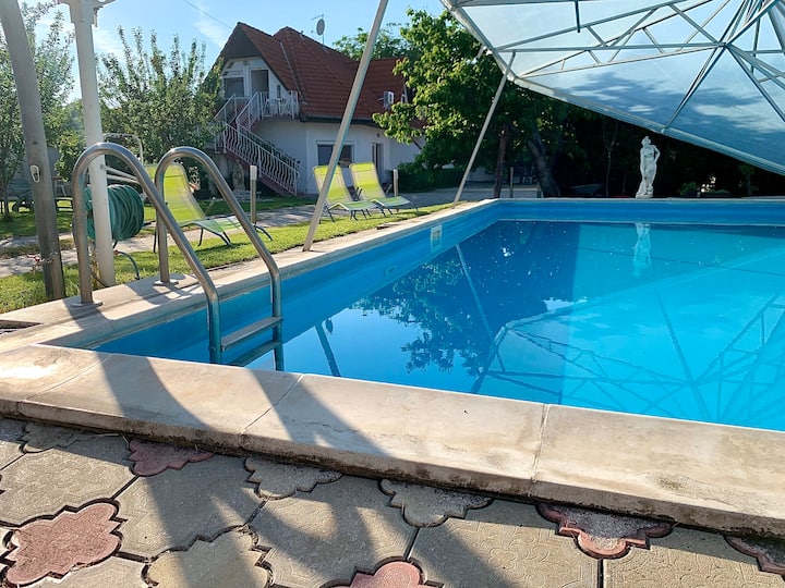 Pool,grill,parking...peter's Apartments Siófok (7) - Zamárdi