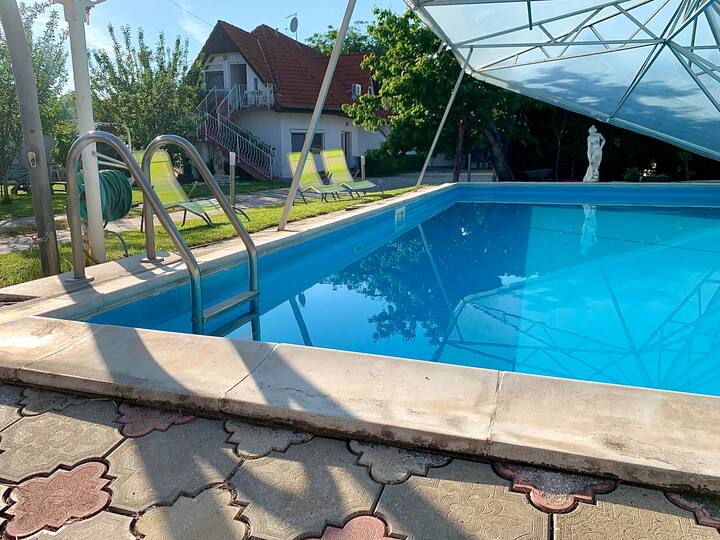 Pool,grill,parking..peter's Apartments Siófok (12) - Siófok