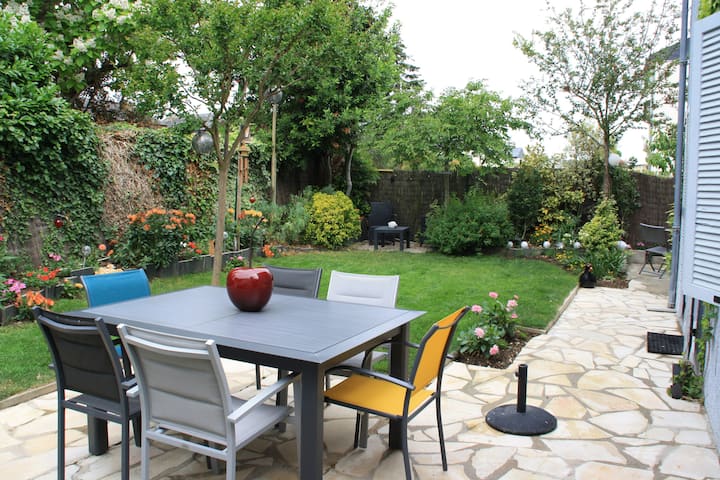 Logement Entier à Nazelles-négron - Amboise