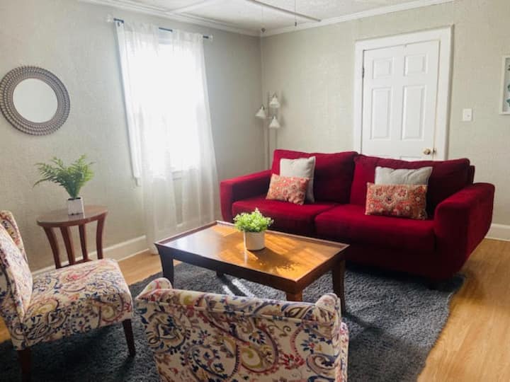 Cozy Retreat House Ready And Waiting - Macon, GA