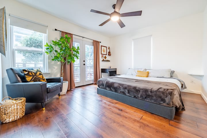 North Park's, The Pink House Duplex - San Diego