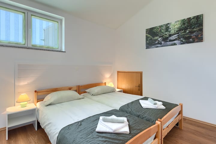 Holiday Room With Bath 2 - Pula
