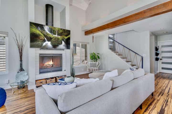 Sea House @ Sea Shore - 4 Bedroom, 3 Bath - 14 Ppl - San Diego