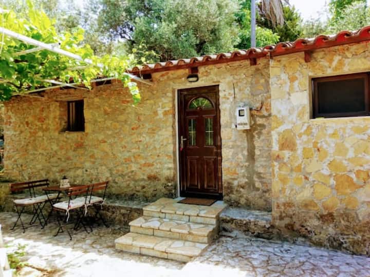 Lovely House In The Olive Trees - Закинф
