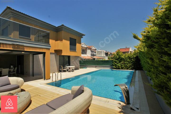 Luxury Entire Villa With Private Pool In Alaçatı - Alaçatı