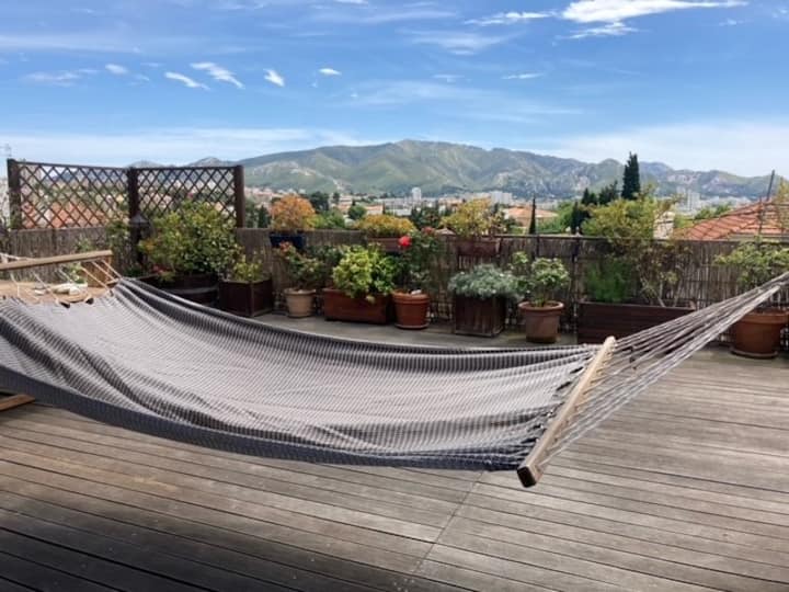 Grand Appartement Avec Toit Terrasse - Plan-de-Cuques